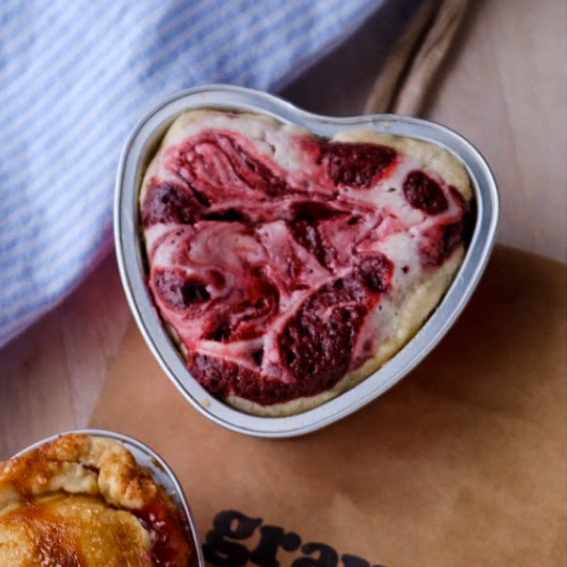 Mini Red Velvet Cheesecake | Ghost Note Coffee